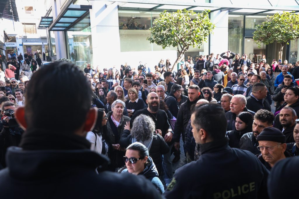 Προσωρινά κρατούμενοι η 26χρονη και ο 44χρονος, για την απόπειρα ...