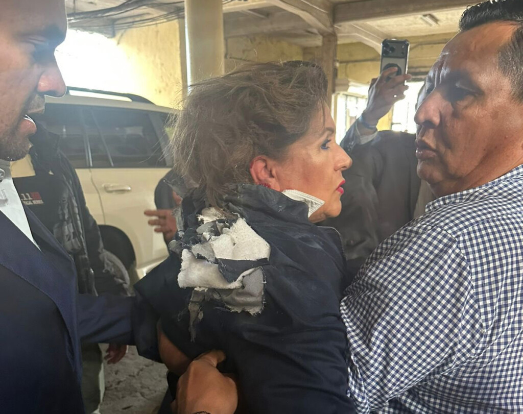 Σοκ στην Ονδούρα: Πέταξαν εκρηκτικό στο κεφάλι βουλευτή την ώρα που ...